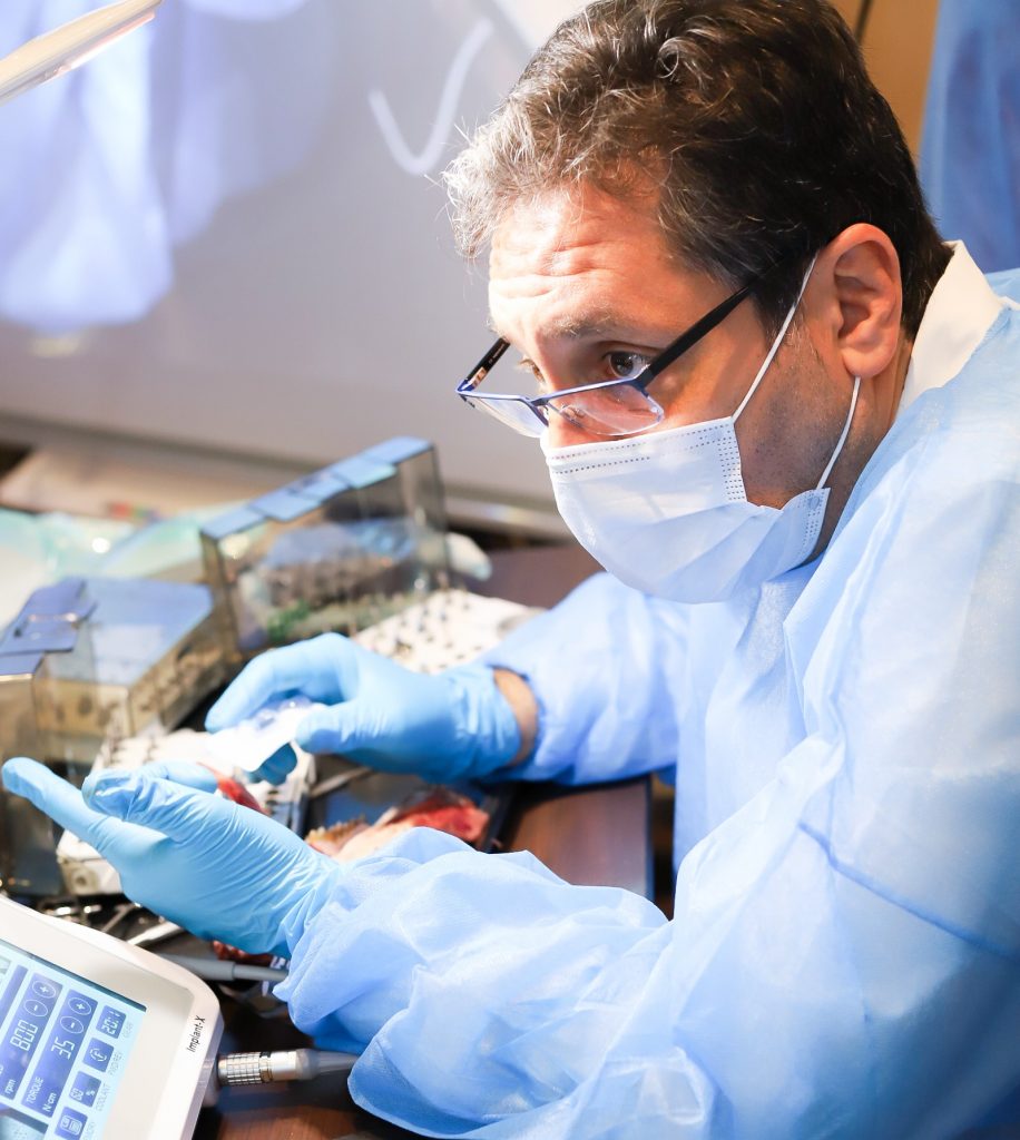 Docteur Samir Deramchi - Chirurgien-dentiste Alger centre, Algérie